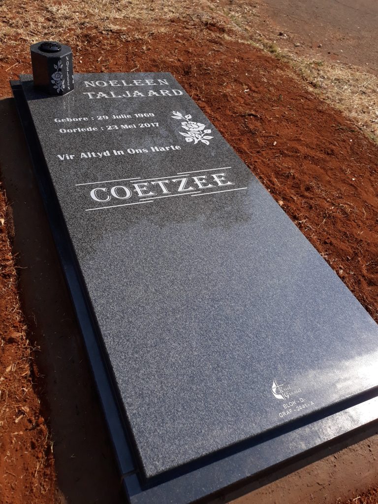 S24 – Full Tombstones – Volgrafstene, Kopstukke, Baba Grafstene, Dubble ...