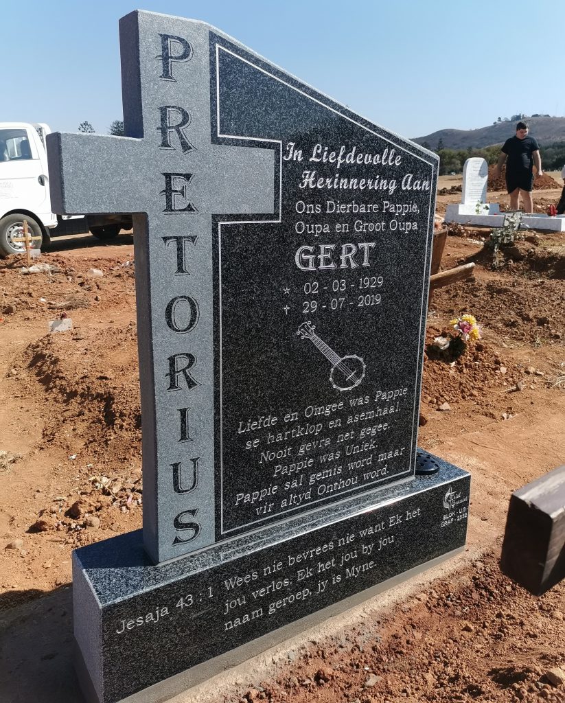 R80 – Headstones – Volgrafstene, Kopstukke, Baba Grafstene, Dubble ...