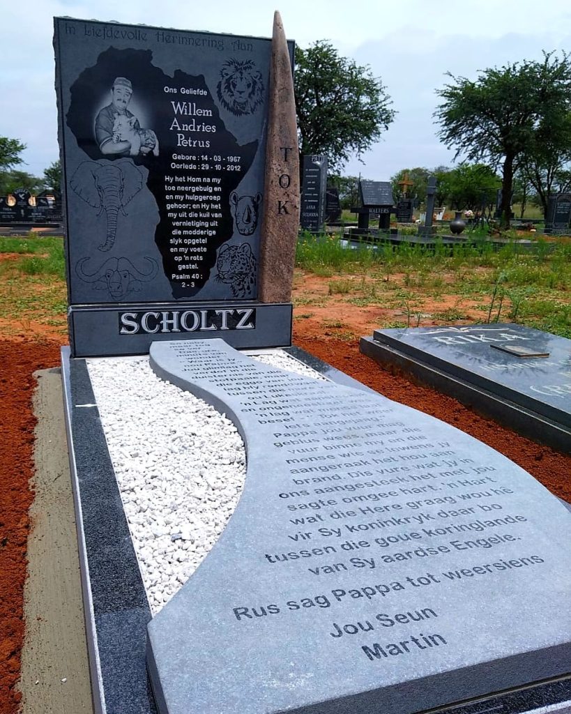 S51 – Full Tombstones – Volgrafstene, Kopstukke, Baba Grafstene, Dubble ...