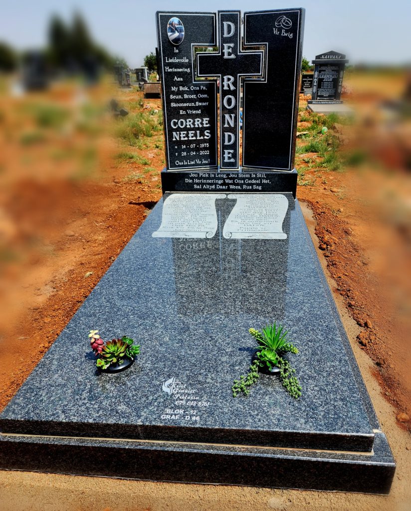 S 60 – Full Tombstones – Volgrafstene, Kopstukke, Baba Grafstene ...